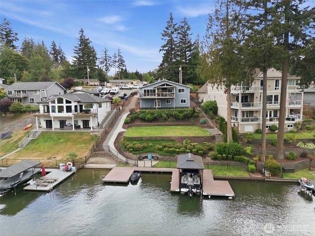 20910 Church Lake Dr E, Bonney Lake, WA 98391