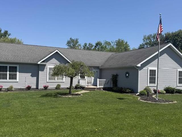 2091 Carrier Dr, Mount Morris, MI 48458
