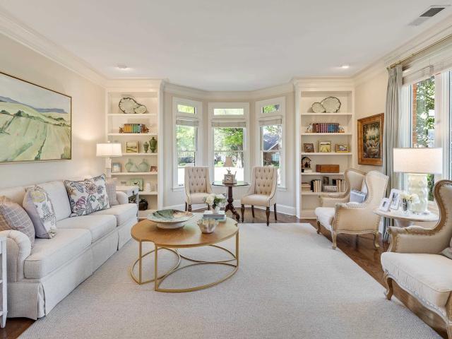 2091 dogwood estates cv