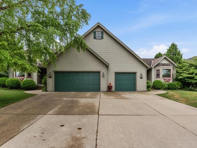 2091 2093 Cherokee St, Grafton, WI 53024