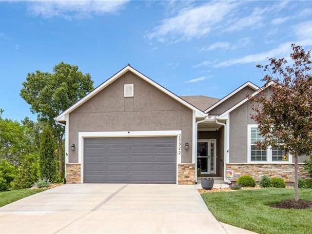 20922 W 190th Ter, Spring Hill, KS 66083