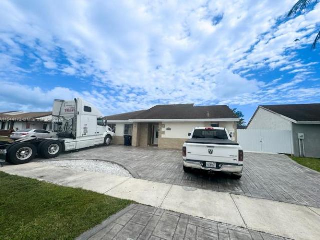 20927 SW 124th Ave Rd, Miami, FL 33177