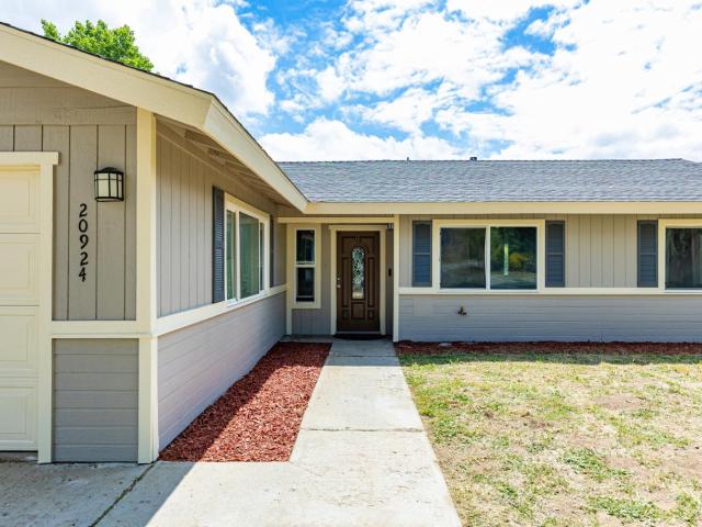 20924 Brentwood Drive