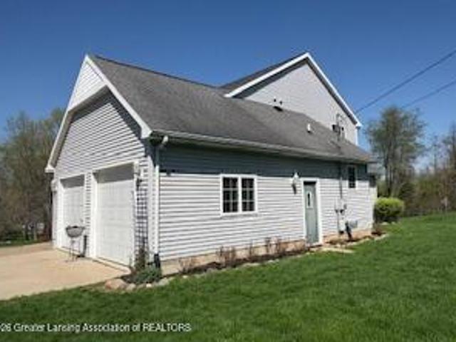 2092 Arch Road