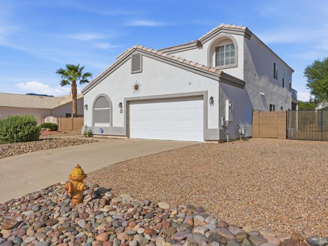 2092 town and country drive