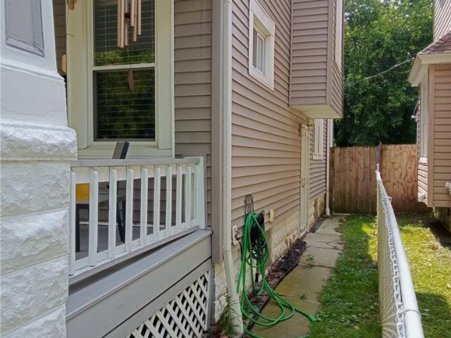 2092 W 87th Street