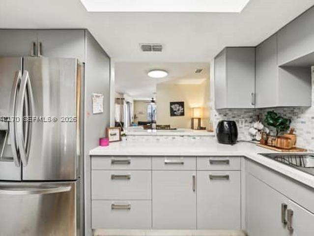 20930 SW 83rd Ave, Cutler Bay, FL 33189