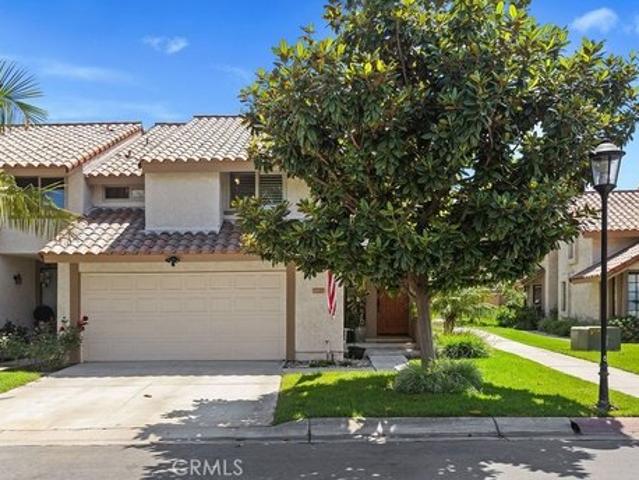 20932 Coastview Ln, Huntington Beach, CA 92648