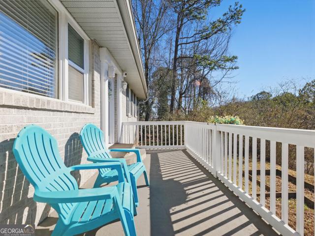 2093 Beverly Road