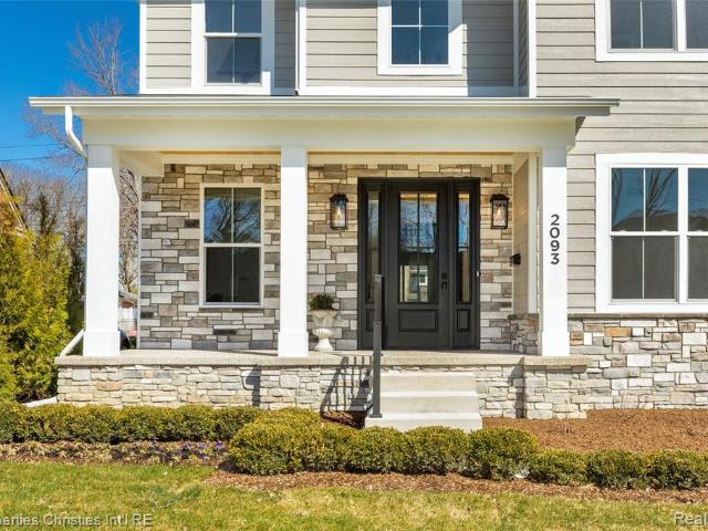 2093 Pembroke Road