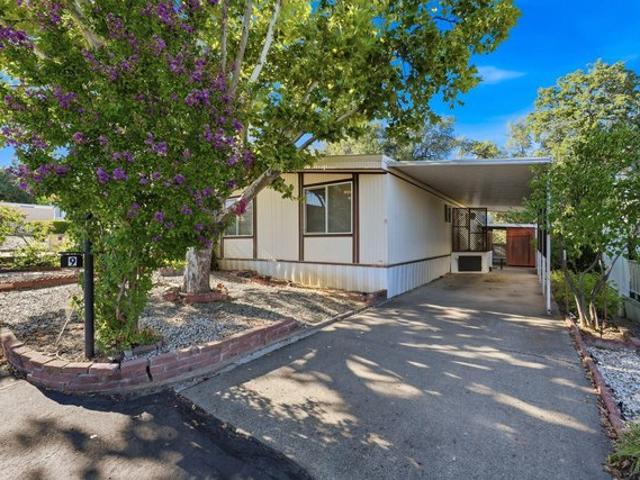 2093 Victor Ave, Redding, CA 96002