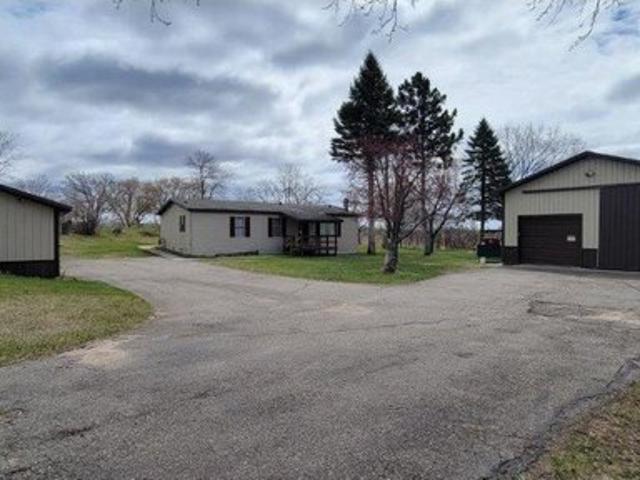 209 3rd Ave S, Dent, MN 56528