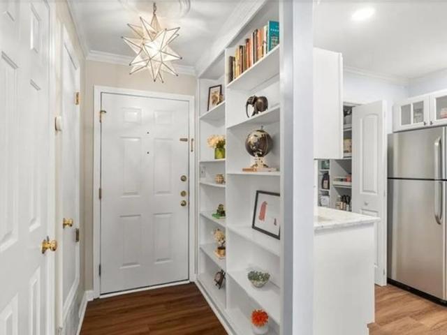 209 14th St NE Apt 214, Atlanta, GA 30309