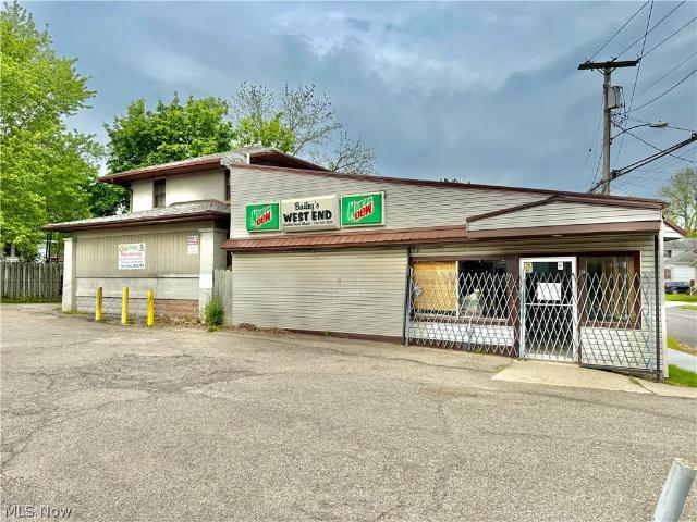 209 17th Street SW