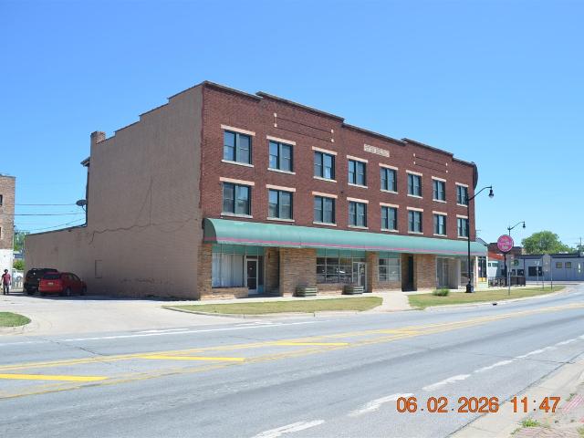 209 219 E Main Street