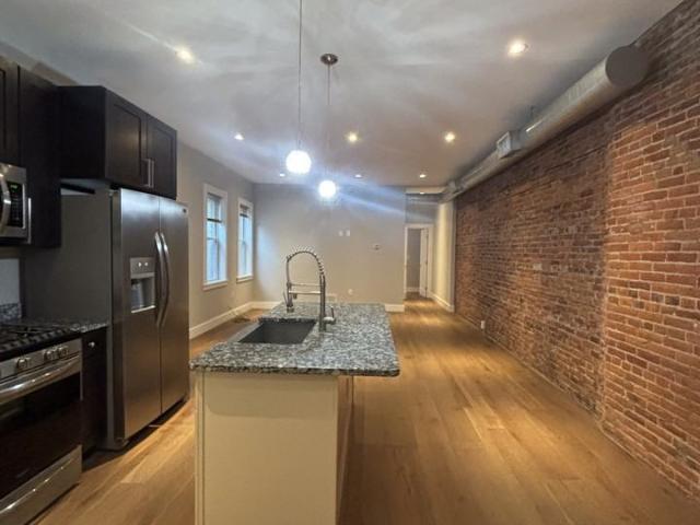 209 211 Walnut Street 1 Bedroom Apartment for Rent at 209 Walnut St, Harrisburg, PA 17101 Downtown Harrisburg
