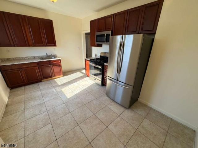 209 21st St, Irvington, NJ 07111 | MLS #4000