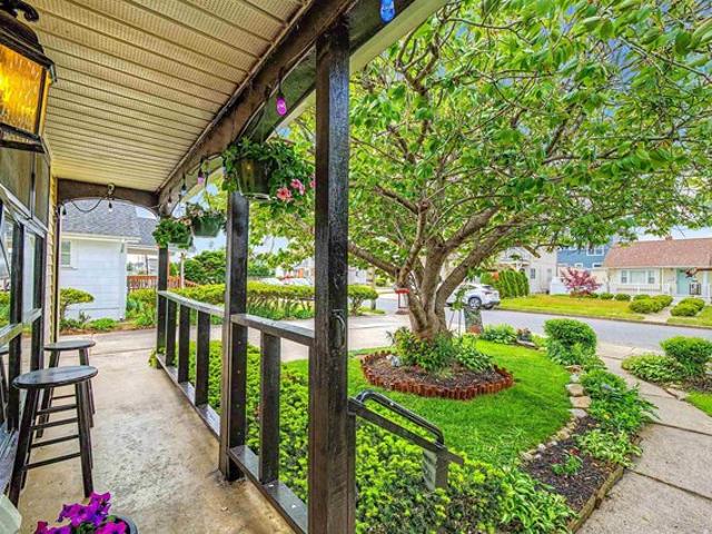 209 37th St S, Brigantine, NJ 08203