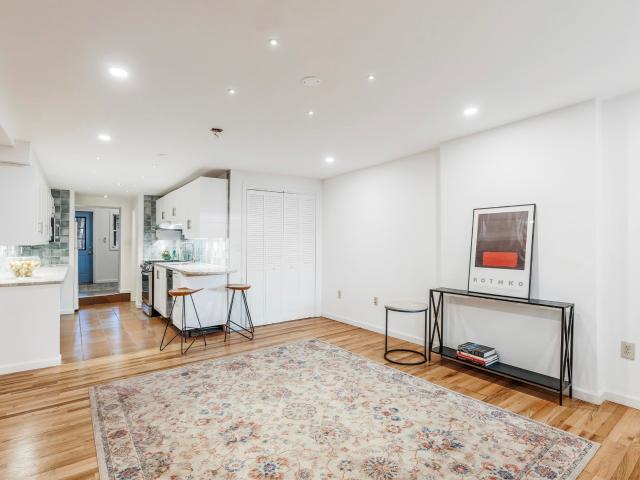 209.5 4Th St # 1