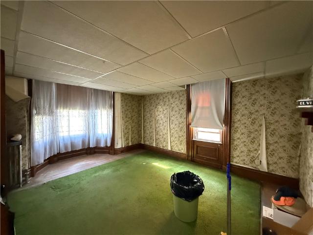 209 5th Ave