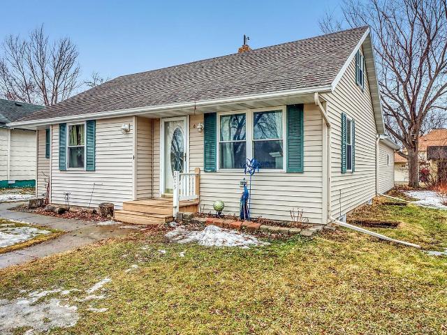 209 5th Street SE