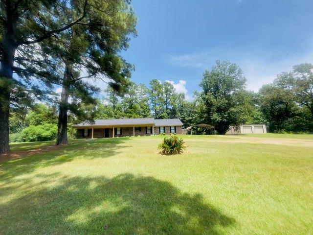 209 County Road 286, Garrison, TX 75946