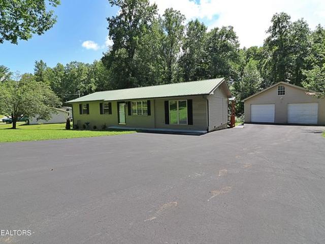 209 Coffee Dr, Helenwood, TN 37755