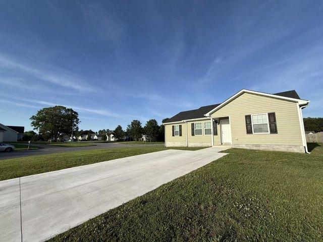 209 Compass Dr, Elizabeth City, NC 27909