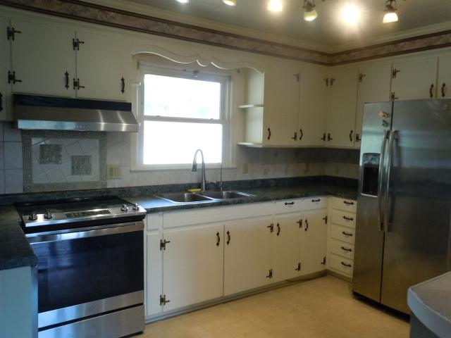 209 Complex St