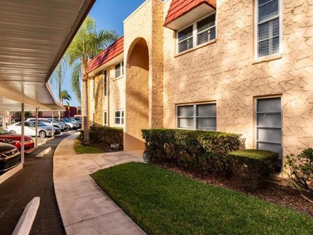 209 Cedarwood Cir #209 Seminole, FL 33777