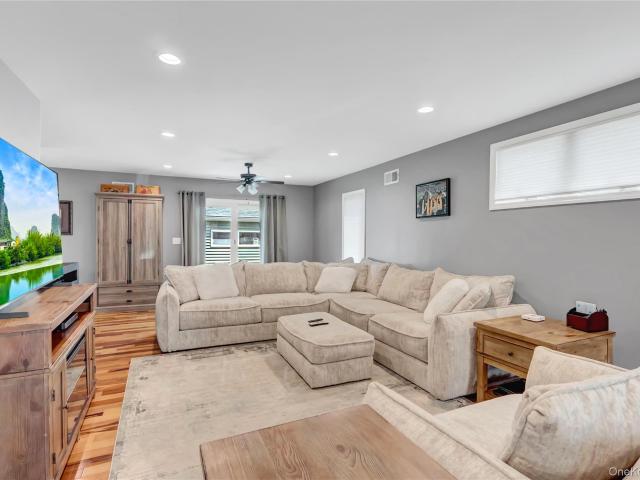 209 Center Bay Drive