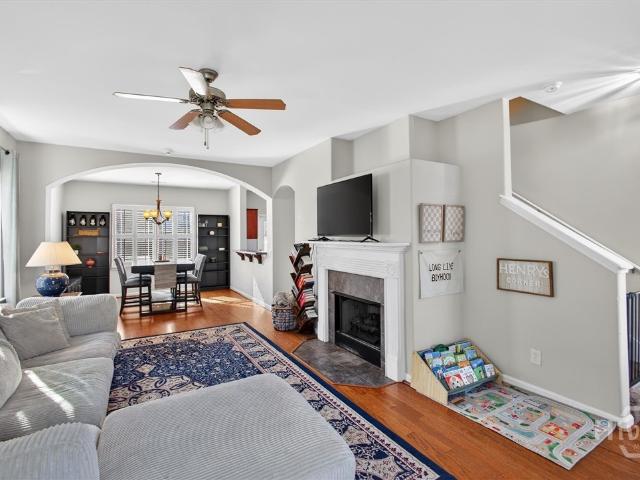 209 Chapel Lake S