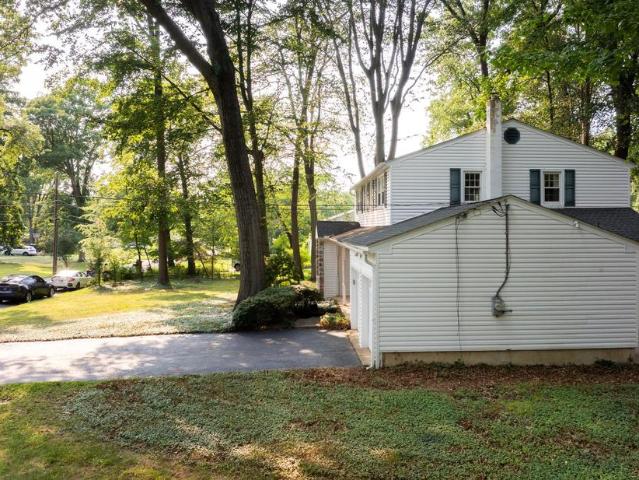 209 Crump Road