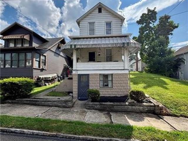 209 Crest Ave, Charleroi, PA 15022