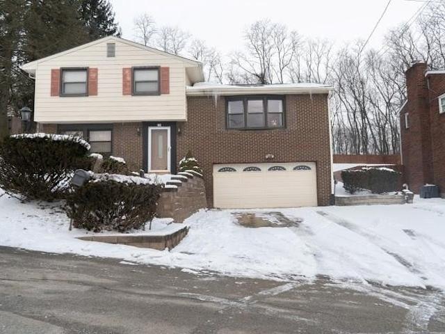 209 Cypress Hill Dr, Pittsburgh, PA 15235