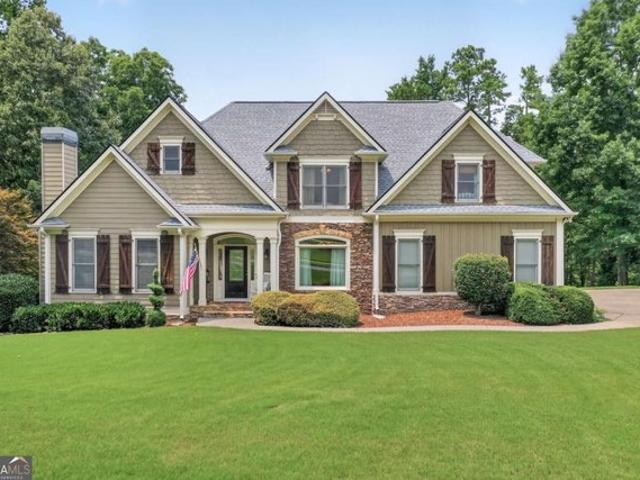 209 Amberleigh Cir, White, GA 30184