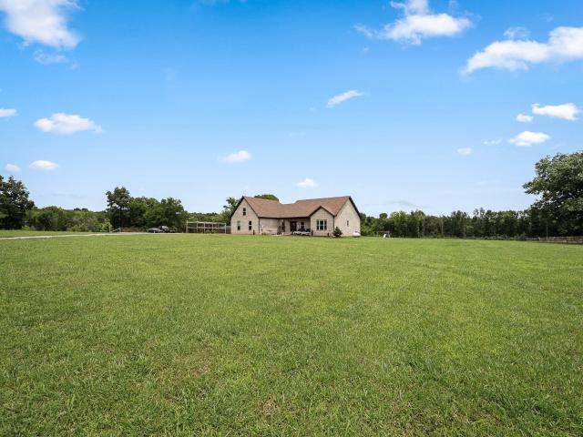 209 Adams Ln