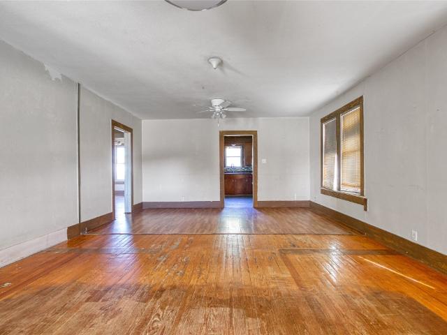 209 Avenue H, Van Vleck, TX 77482 | MLS #3378