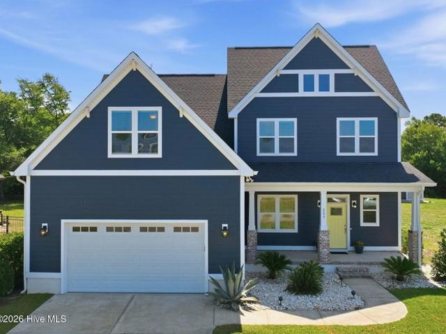 209 Bogue Carrier Ct, Newport, NC 28570