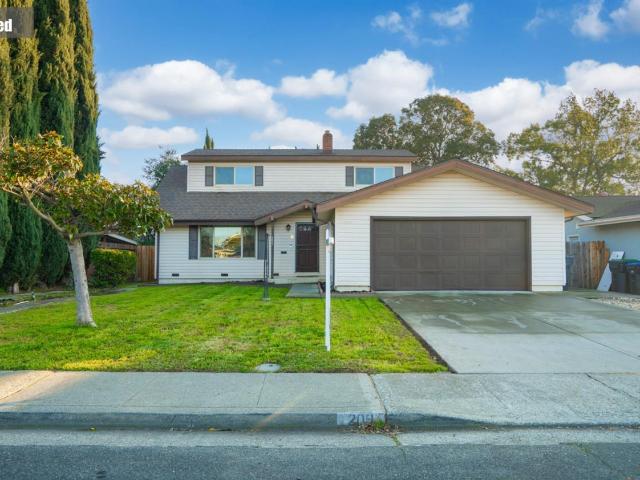 209 Begonia Blvd, Fairfield, CA 94533 | MLS #326003 | Compass