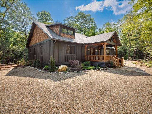 209 Black Gum Ln, Sapphire, NC 28774