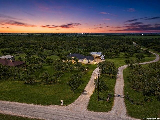 209 Gentle Breeze, Floresville, TX 78114
