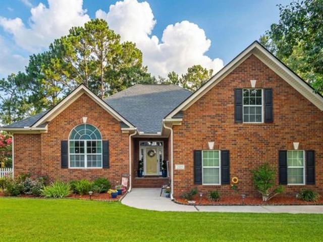 209 Glen Eagles Dr, Summerville, SC 29483