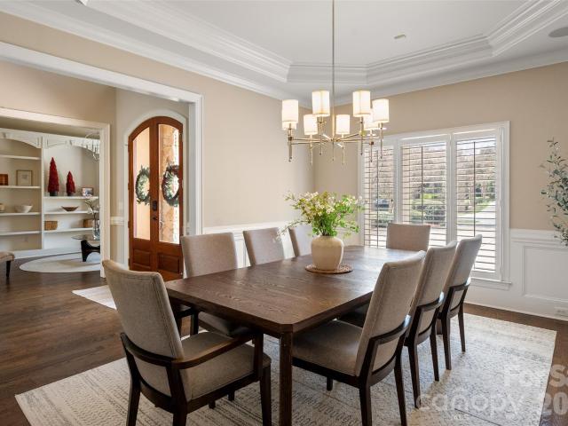 209 Glenmoor Drive