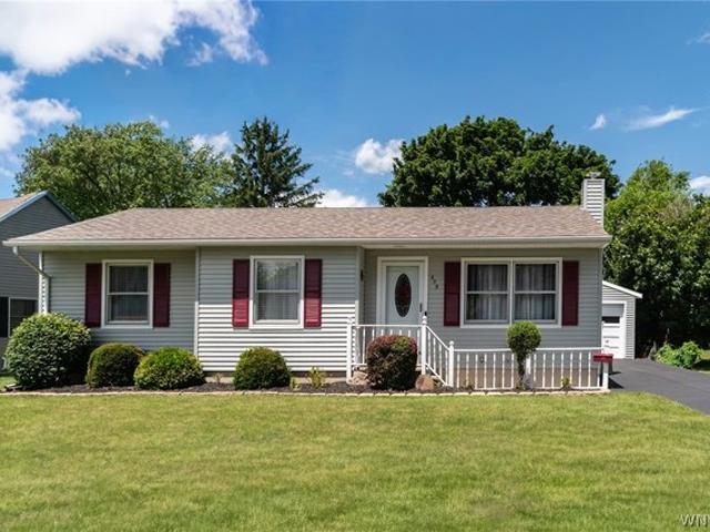 209 Grandview Ter, Batavia, NY 14020