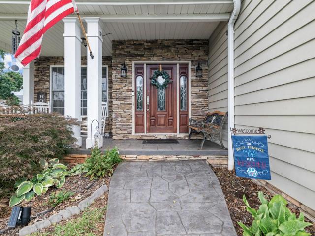 209 Davids Way
