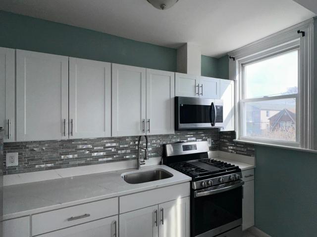 209 Danforth Ave, Unit 2, Jersey City, NJ 07305 | Compass