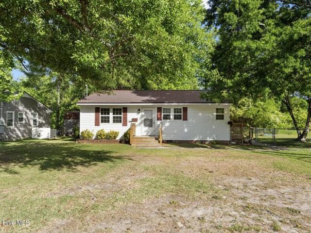 209 Dewitt St, Jacksonville, NC 28540