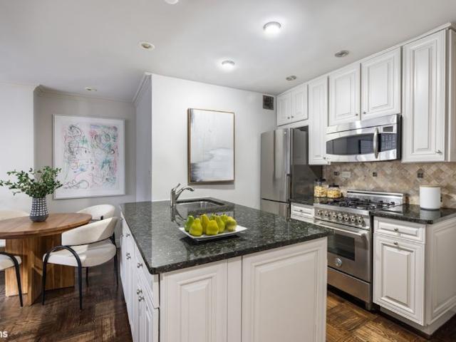 209 E 56TH Street 8D