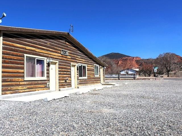 209 E 100 S, Bicknell, UT 84715